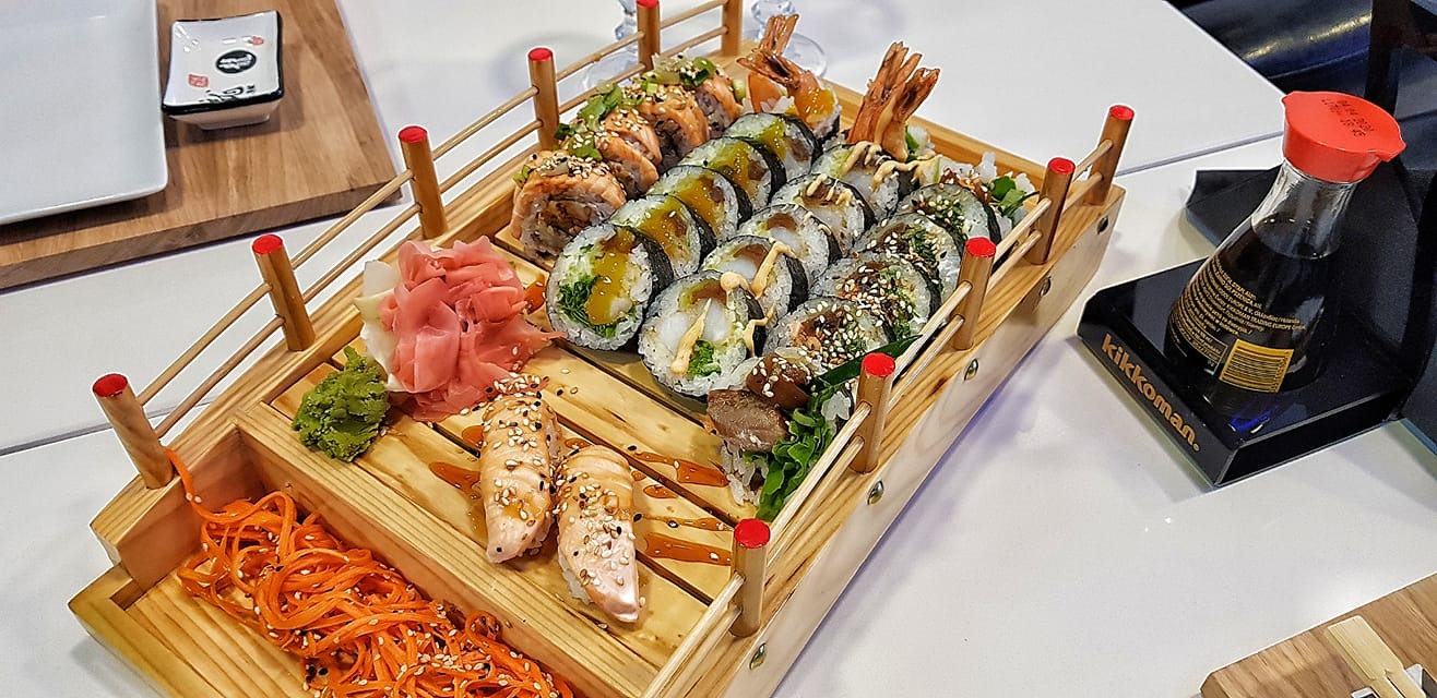 Sushi Mania - OFICJALNA STRONA - Zamów online z dostawą!