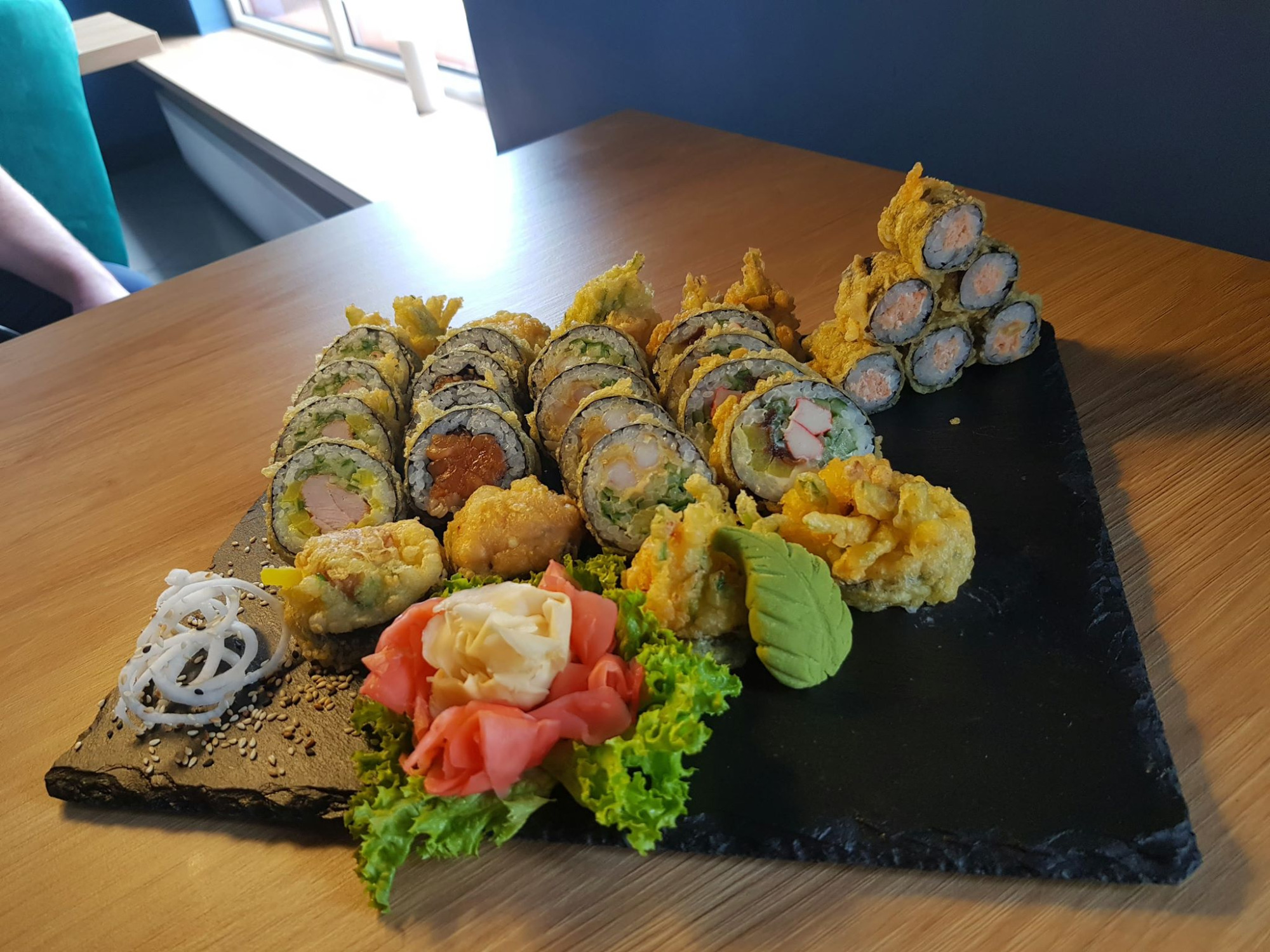Shari Sushi Brodnica - OFICJALNA STRONA - Sprawdź i zamów na stronie!